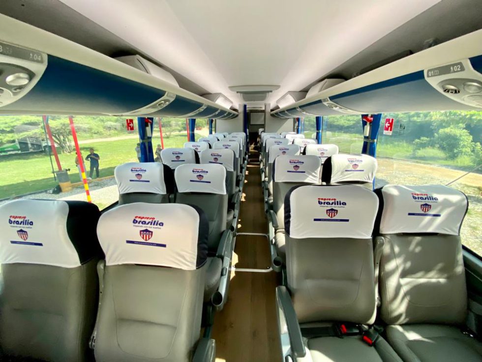 EXPRESO BRASILIA ENTREGÓ NUEVO BUS AL JUNIOR DE BARRANQUILLA - Expreso ...